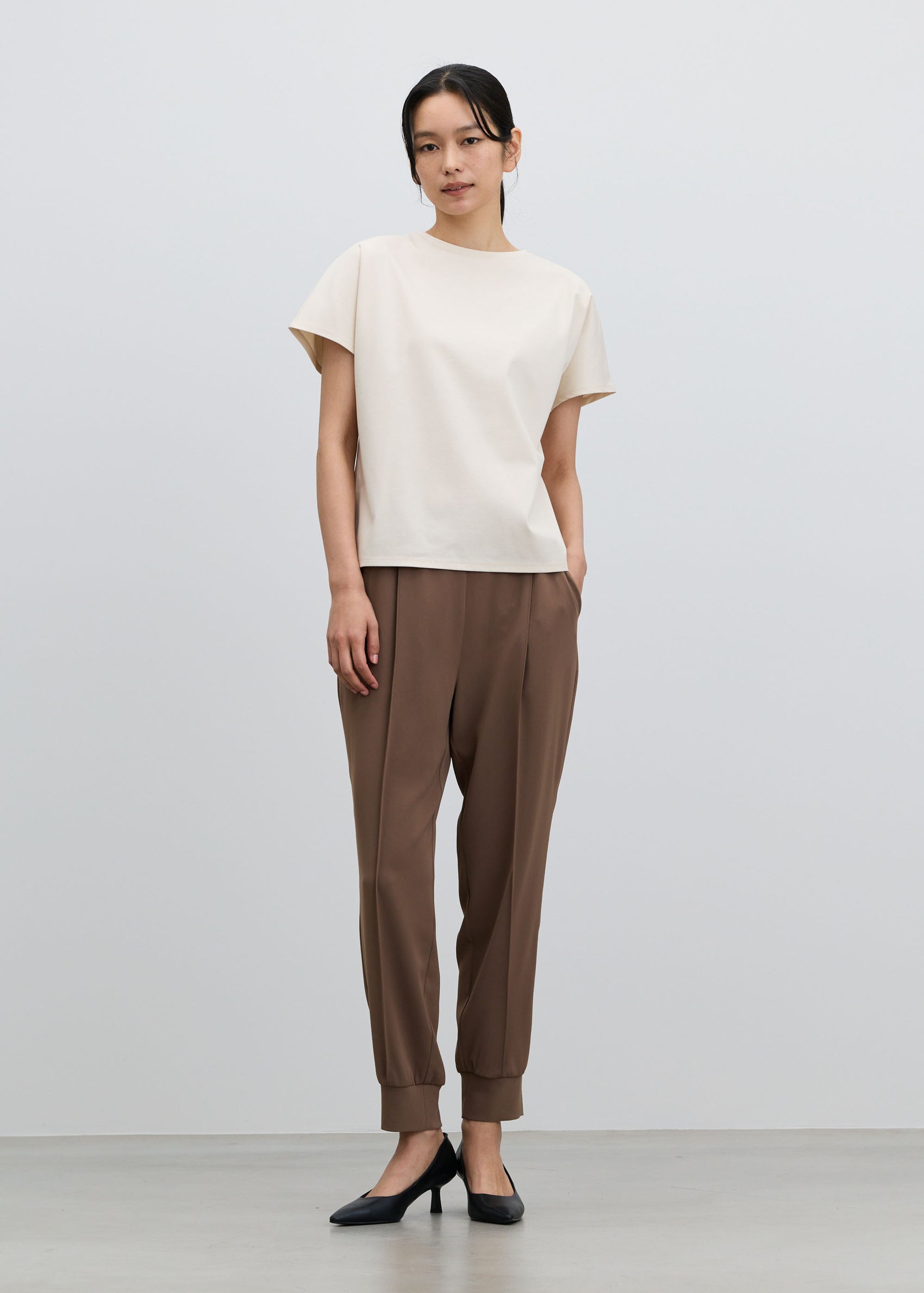 COOL SMOOTH ドルマンスリーブカットソー - SOÉJU online store｜上質な大人の女性のためのトップス