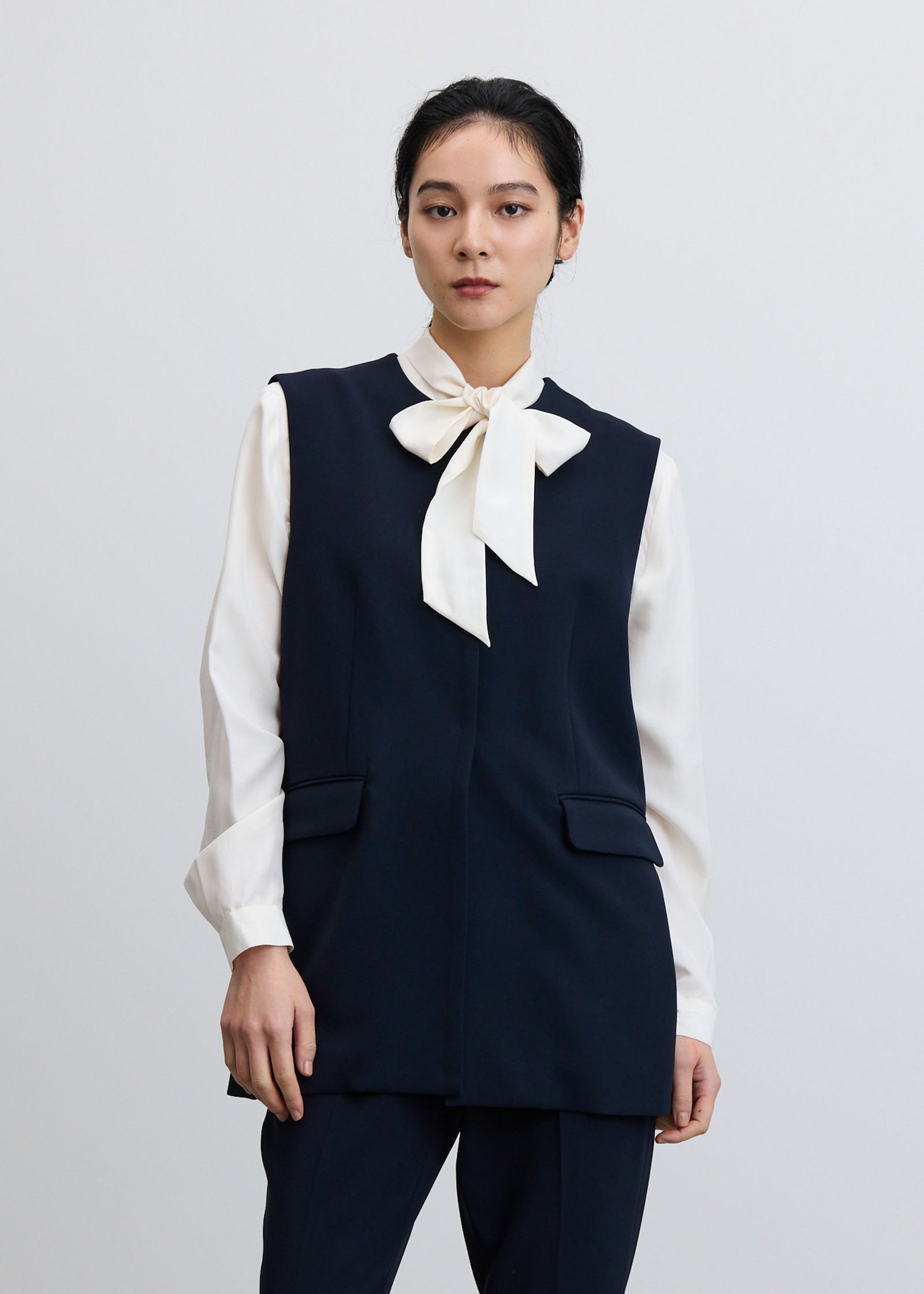 クルーネックジレ - SOÉJU online store｜上質な大人の女性のためのアウター
